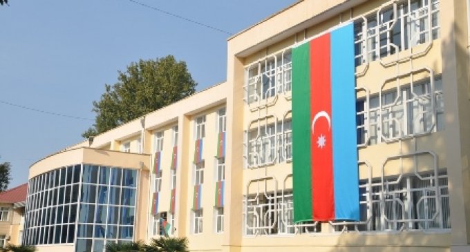 Şübhəli tender: Ətir satan şirkət bu universiteti təmir edəcək